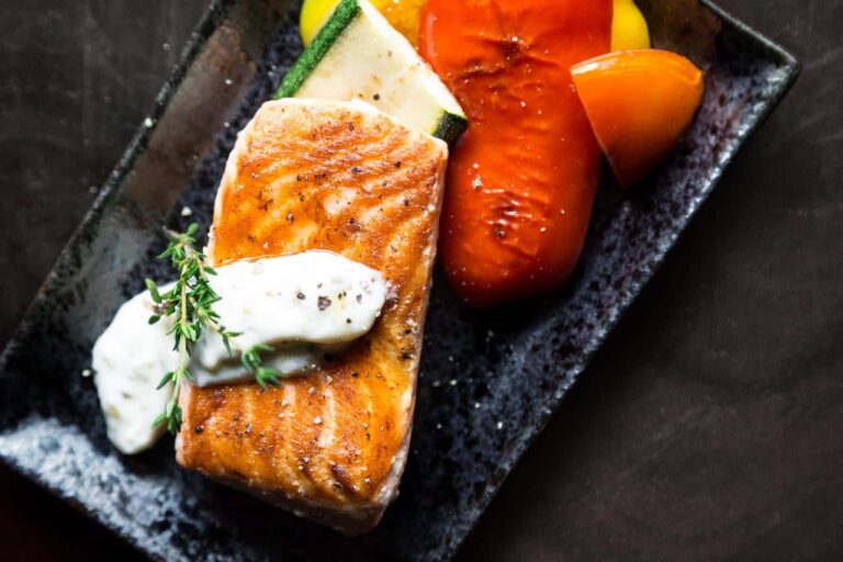 Trucha arco iris y salmón: ¿Cuál es la diferencia? - NewFoodHub